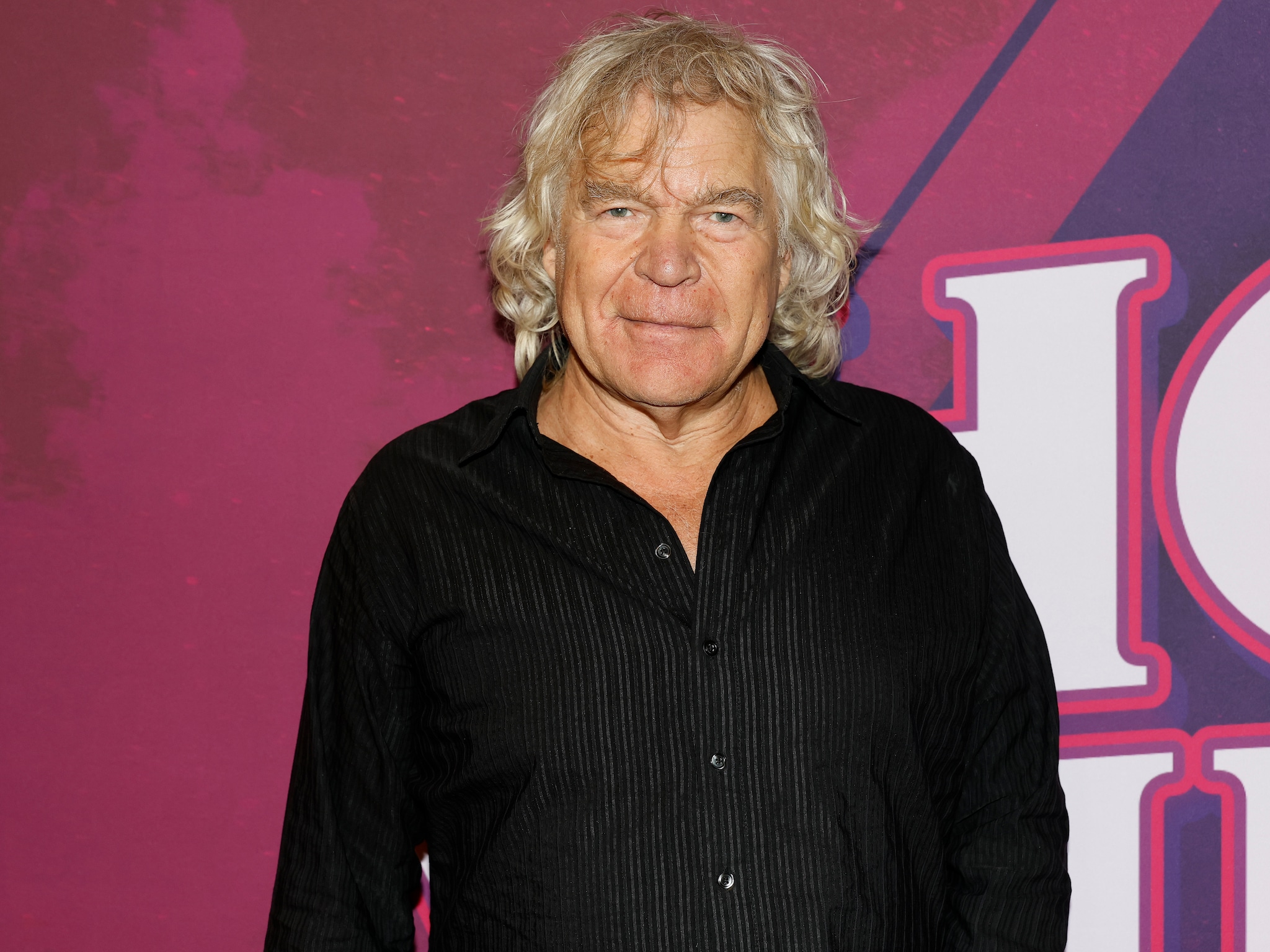 Complete metamorfose: Terror Jaap volledig onherkenbaar in eerste ...