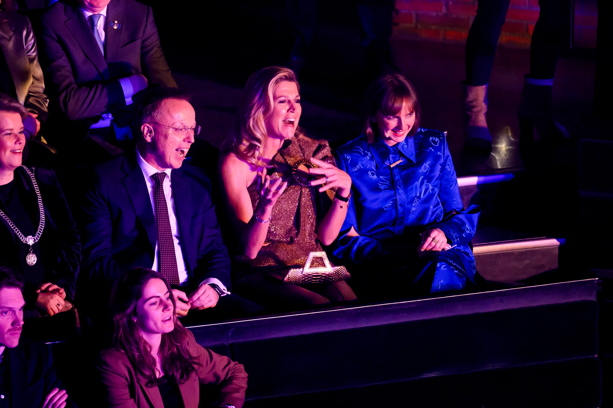 Máxima doet naam eer aan en gaat los op Dancing Queen