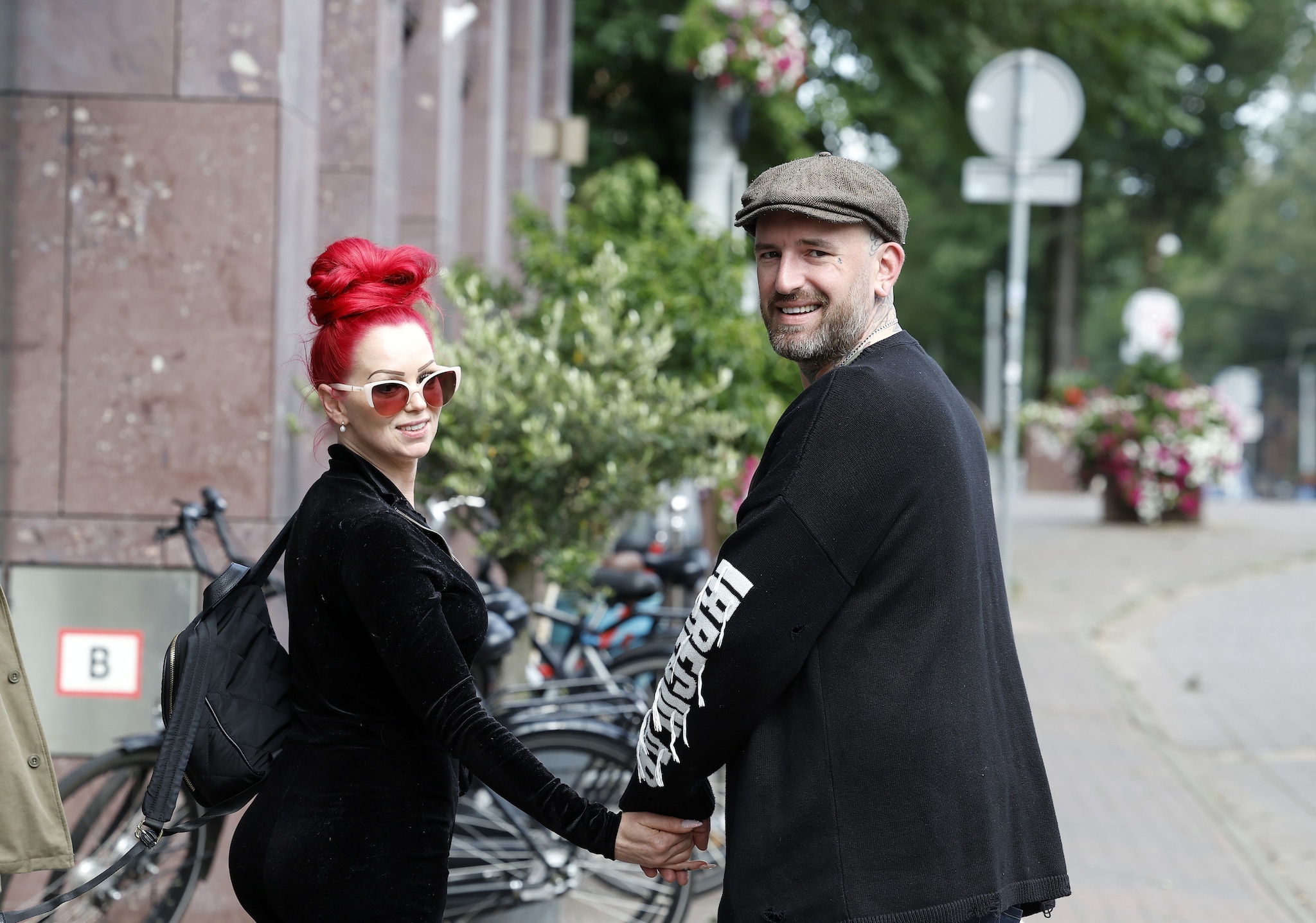 Ben Saunders gooit roer om en verhuist met vriendin naar woonwagenkamp