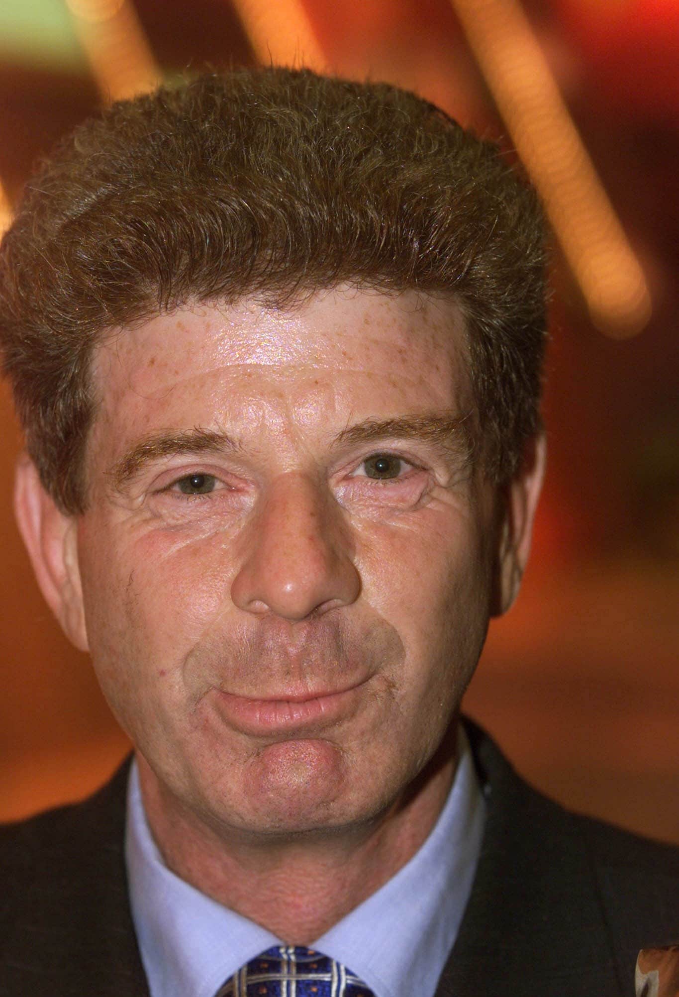 Zo zag Frits Barend er vroeger uit